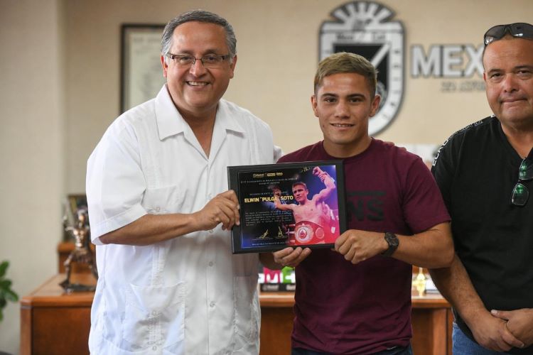 Felicita alcalde de Mexicali al campeón mundial de box, Elwin “La Pulga ...